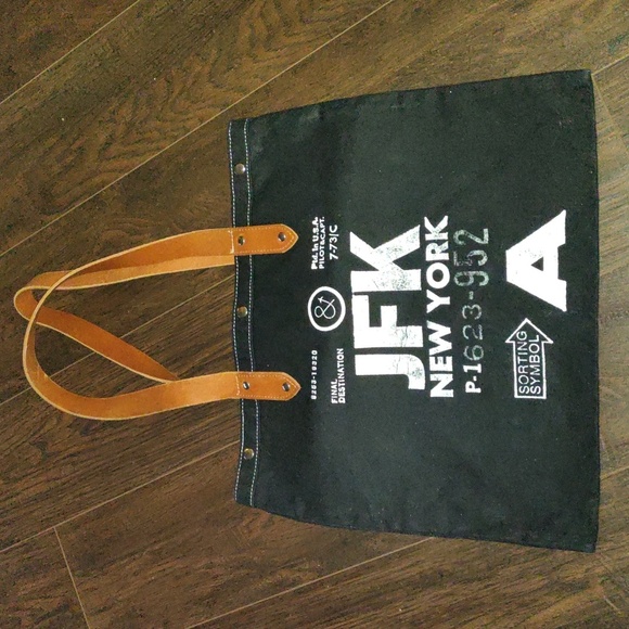 Captain and Pilot | Bags | Capt Pilot Carry On Jfk | Poshmark